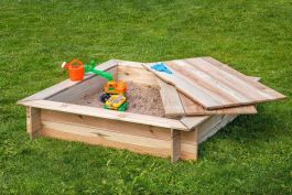 Sandbox Square With Lid. Dimensions 120x120x24CM